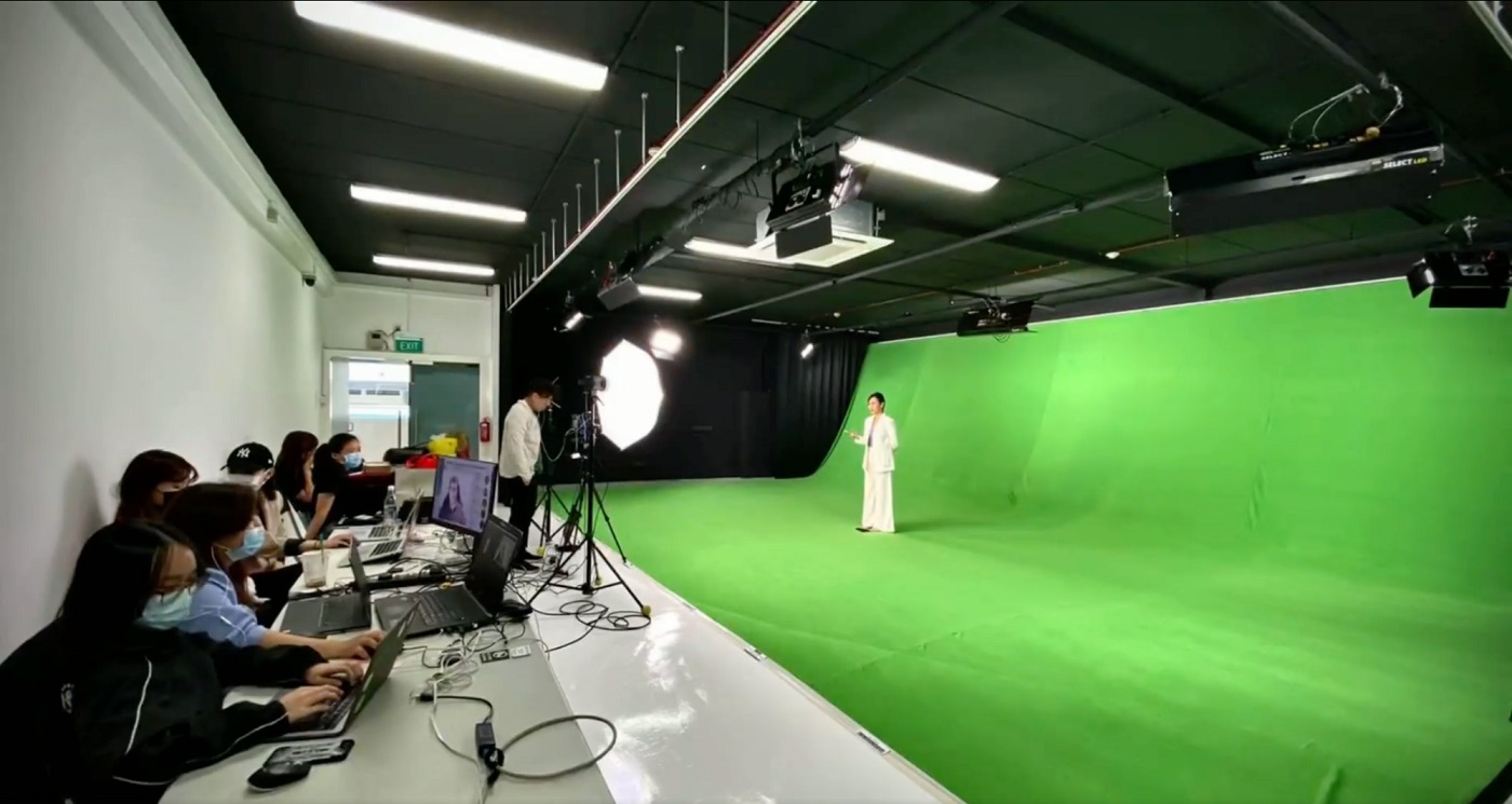 Green Screen Studio Rental Rates Singapore - Vivid Snaps