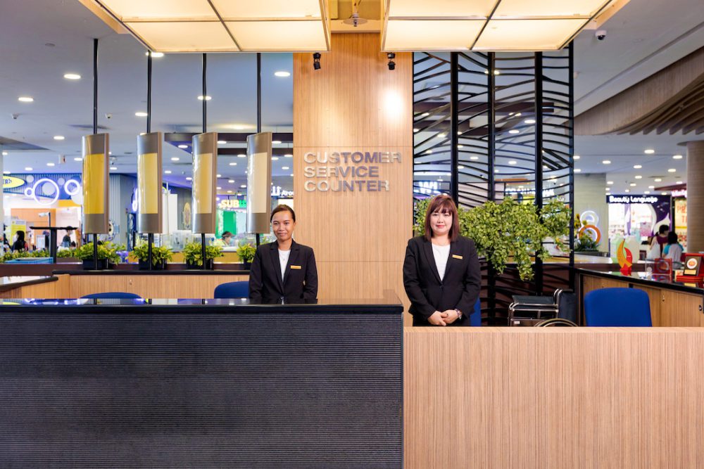 Shopping Mall Photographer in Singapore - Vivid Snaps