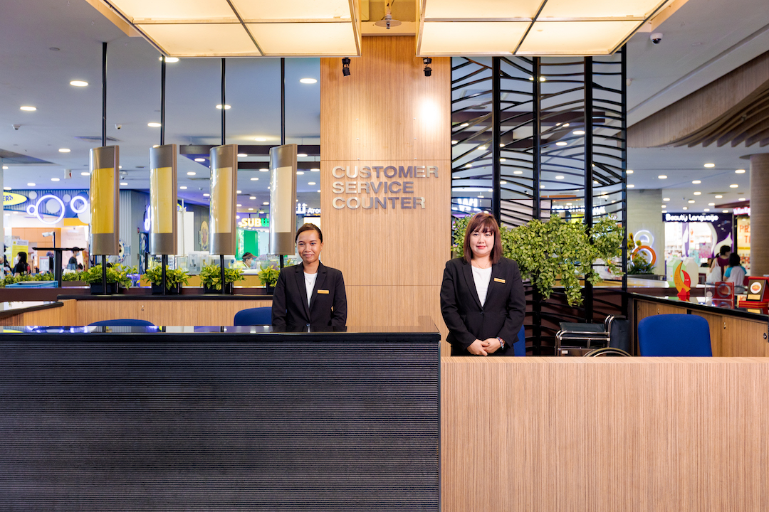 Shopping Mall Photographer in Singapore - Vivid Snaps